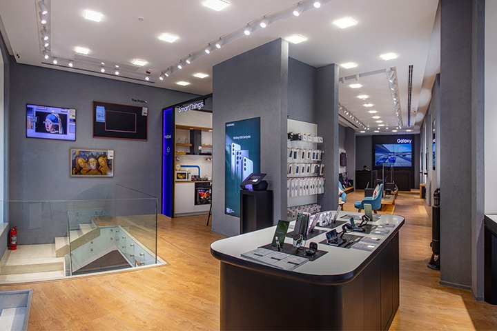 Bakıda rəsmi Samsung mağazası 🛒 10:00 – 21:00 | Samsung AZƏRBAYCAN