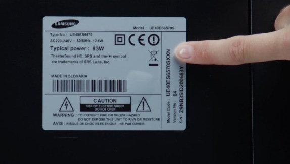 Accéder au code du modèle et au numéro de série de votre téléviseur ...