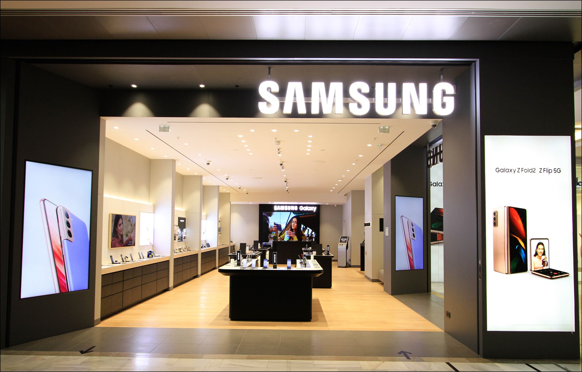 Samsung Experience Store - Trouvez votre magasin le plus proche ...