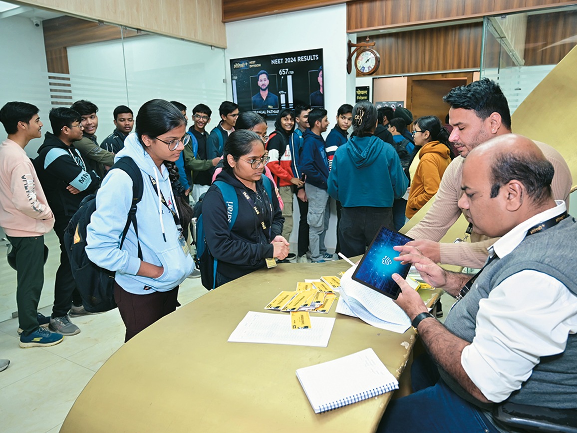 Bhautiki Plus adopts Galaxy Tabs for learning | Samsung Business India