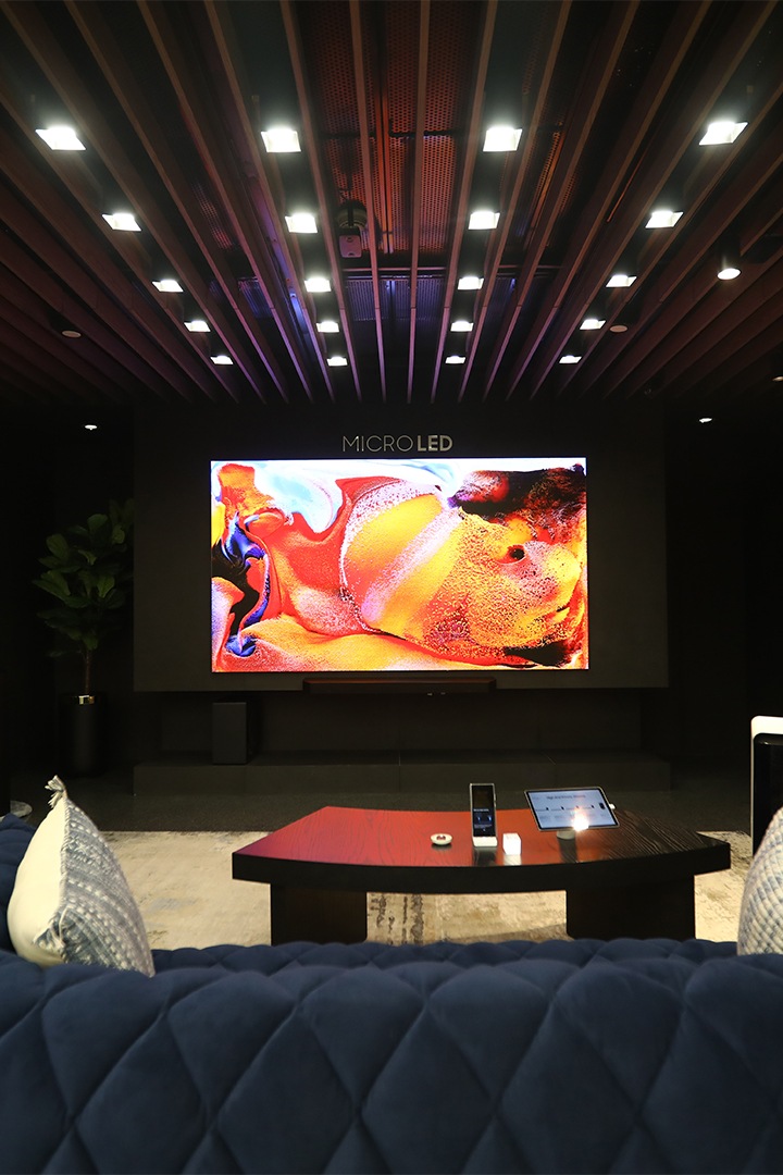 Explore Private Cinema at Samsung BKC Store,Mumbai | Samsung India