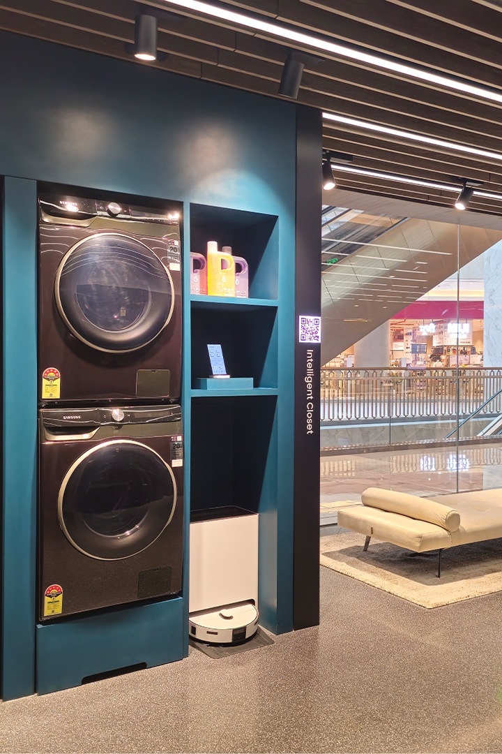 Intelligent Closet - Samsung BKC, Mumbai - SmartThings AI | Samsung India