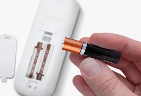 How to prevent battery leakages in a Samsung air conditioner remote ...