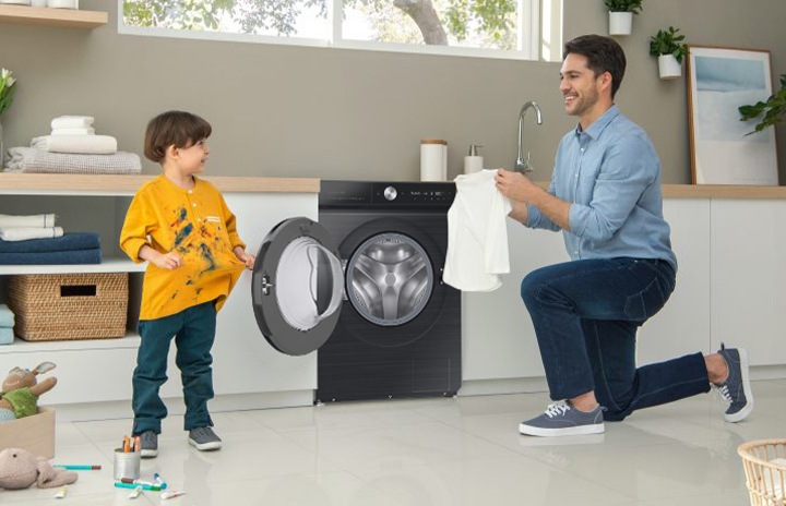 Dbaj o odzież dzięki SmartThings Clothing Care | Samsung Polska