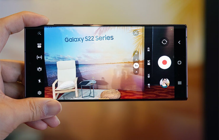 三星 Galaxy S22 Ultra 玩轉夜視界! AI 攝錄強悍，S Pen「筆較厲害」! | Samsung 台灣