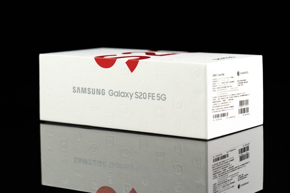 Samsung Galaxy S20 FE 5G 開箱評測驗證災情爆 Ping 延遲測試｜三星輕旗艦手機、5G 頻段、120Hz 螢幕更新率 ...