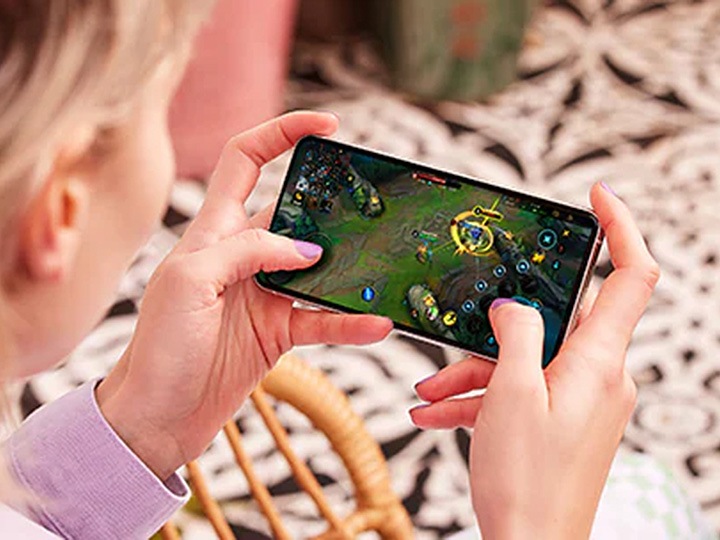 Curated Collections | Style, Fitness, AI Tech & More | Samsung UK