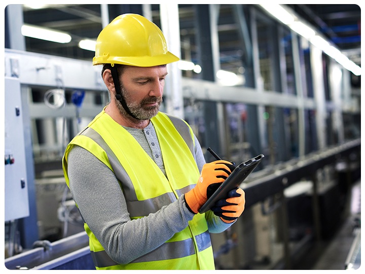Samsung Rugged Work Phones & Devices | Samsung Business UK | Samsung ...