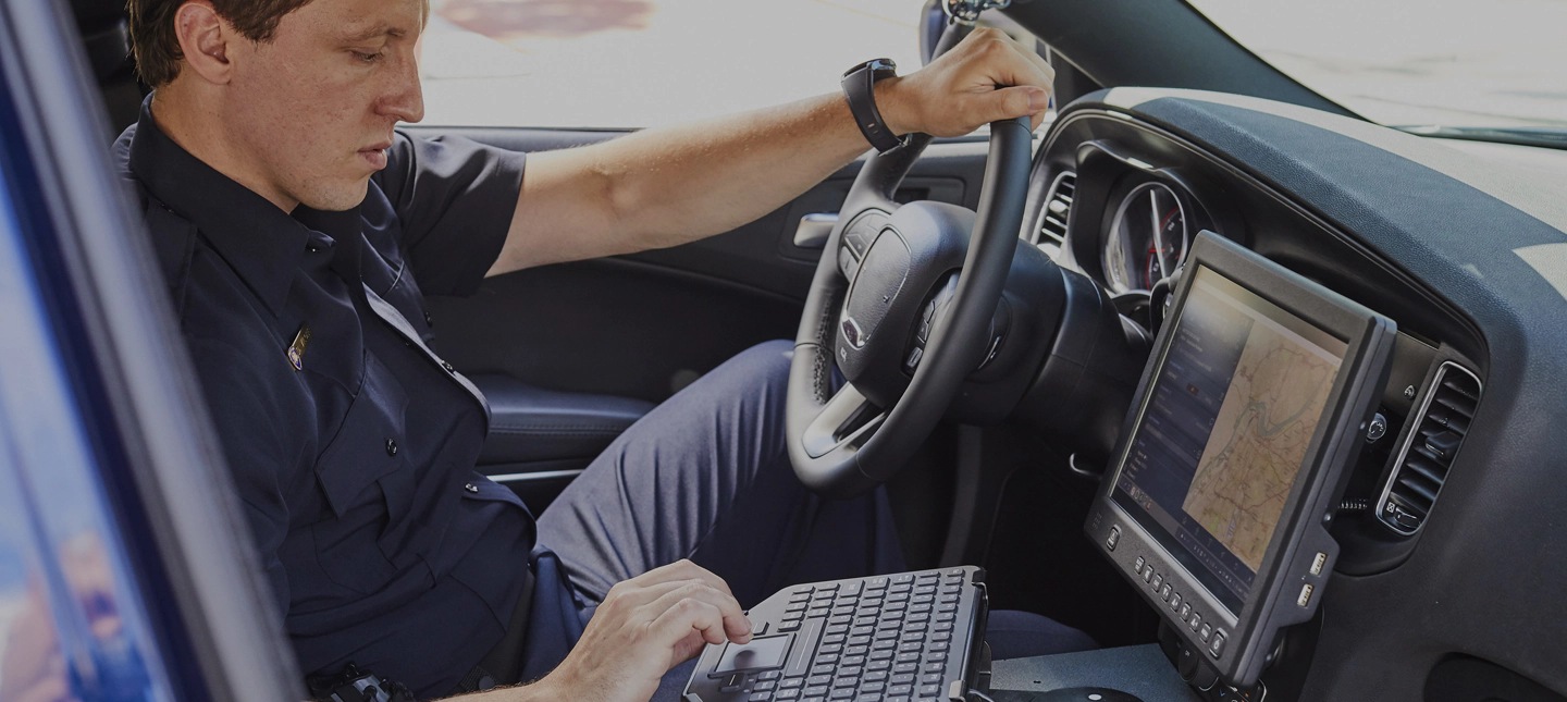 In-Vehicle Computing | In-Car Computer for Police | Samsung Business