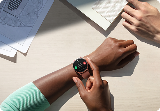 What is a smartwatch and what does it do? | Samsung US