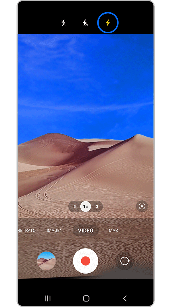 ¿Cómo activar o desactivar el Flash de la cámara de mi celular ...