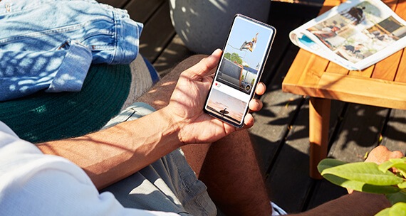 What Screen Size Do I Need? | Mobile Buying Guide | Samsung UK