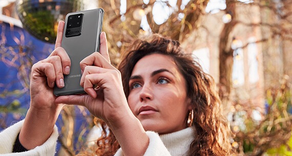 What Screen Size Do I Need? | Mobile Buying Guide | Samsung UK