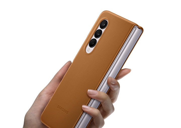Buy Samsung Galaxy Z Fold3 5G Leather Cover | Samsung Singapore Buy Samsung Galaxy Z Fold3 5G Leather Cover | Samsung Singapore