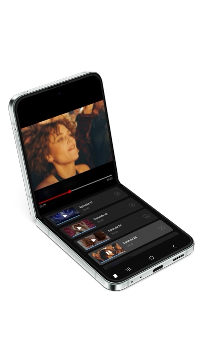 Galaxy Z Flip5 Flip Phone | Samsung US